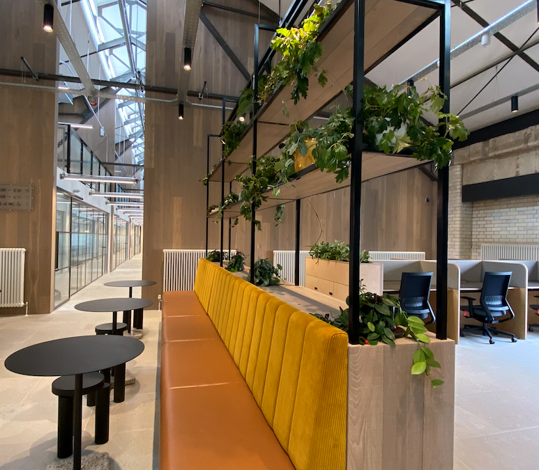 Best Banquette Seating - Your guide to choosing for business